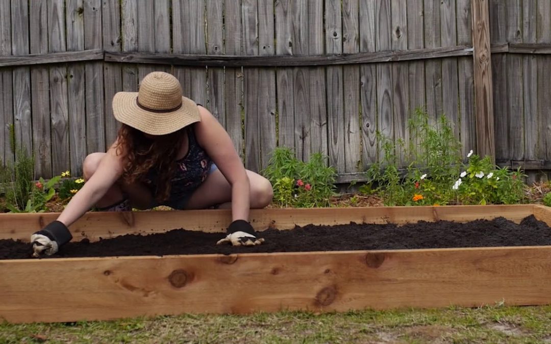 Do It Yourself – Tutorials – Build Your Own Raised Garden Bed // DIY ... Do It Yourself – Tutorials – Build Your Own Raised Garden Bed // DIY ...